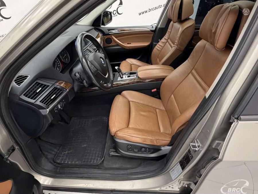 Brown BMW X5 2009 in Vilnius, with an engine capacity of 2.99 L and mileage of 281 thousand km for 7900 €, photo 25 on AUTOMOTO.COM.LV