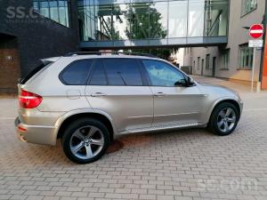 Brūns BMW X5 2009 Daugavpils, ar dzinēja tilpumu 3.00 L un nobraukumu 0 tūkst. km par 9350 €, foto 5 vietnē AUTOMOTO.COM.LV