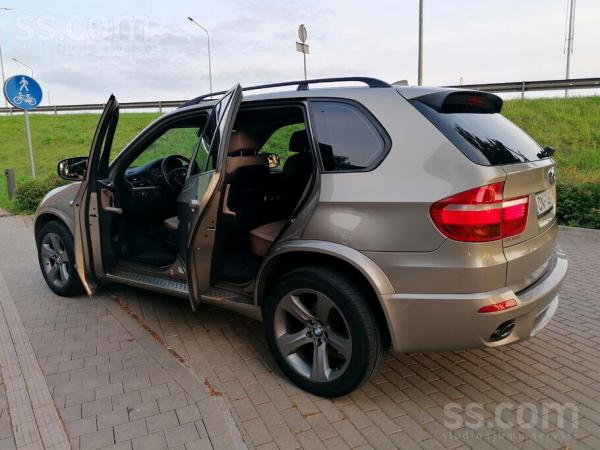 Brūns BMW X5 2009 Daugavpils, ar dzinēja tilpumu 3.00 L un nobraukumu 0 tūkst. km par 9350 €, foto 8 vietnē AUTOMOTO.COM.LV