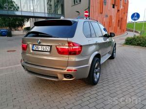 Brūns BMW X5 2009 Daugavpils, ar dzinēja tilpumu 3.00 L un nobraukumu 0 tūkst. km par 9350 €, foto 11 vietnē AUTOMOTO.COM.LV