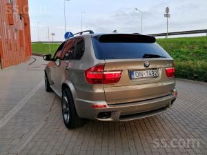 Brūns BMW X5 2009 Daugavpils, ar dzinēja tilpumu 3.00 L un nobraukumu 0 tūkst. km par 9350 €, foto 12 vietnē AUTOMOTO.COM.LV