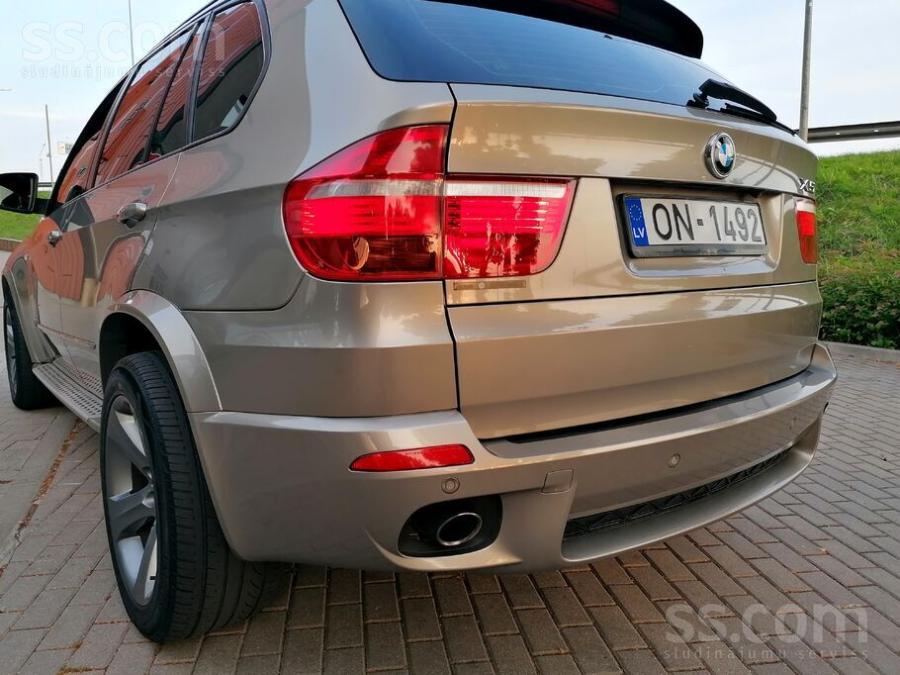 Brūns BMW X5 2009 Daugavpils, ar dzinēja tilpumu 3.00 L un nobraukumu 0 tūkst. km par 9350 €, foto 14 vietnē AUTOMOTO.COM.LV