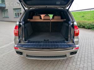Brūns BMW X5 2009 Daugavpils, ar dzinēja tilpumu 3.00 L un nobraukumu 0 tūkst. km par 9350 €, foto 36 vietnē AUTOMOTO.COM.LV