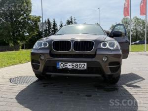 Brūns BMW X5 2010 Rīga, ar dzinēja tilpumu 3.00 L un nobraukumu 229 tūkst. km par 8900 €, foto 2 vietnē AUTOMOTO.COM.LV
