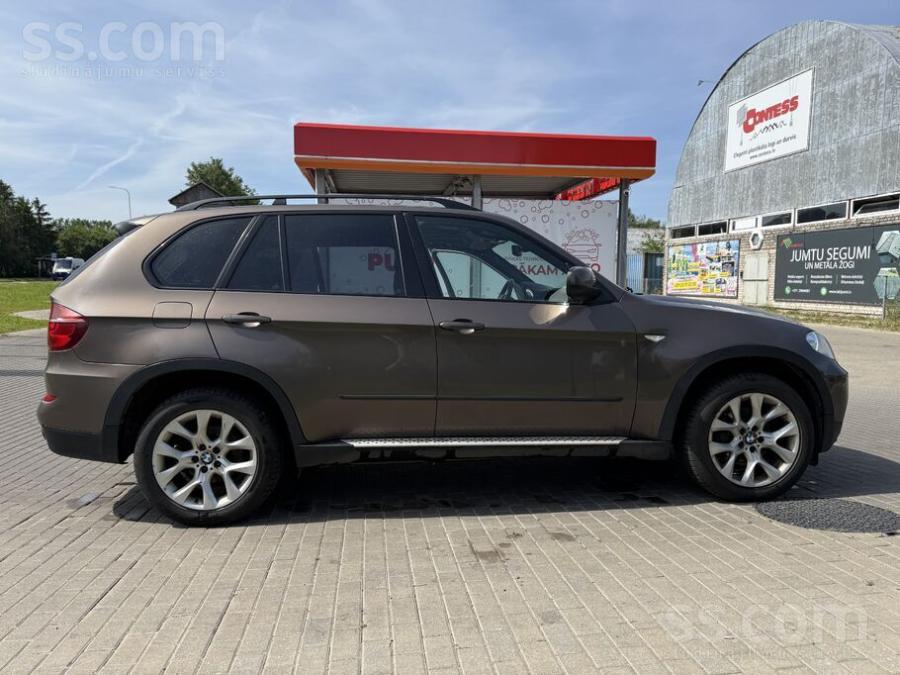 Brūns BMW X5 2010 Rīga, ar dzinēja tilpumu 3.00 L un nobraukumu 229 tūkst. km par 8900 €, foto 3 vietnē AUTOMOTO.COM.LV