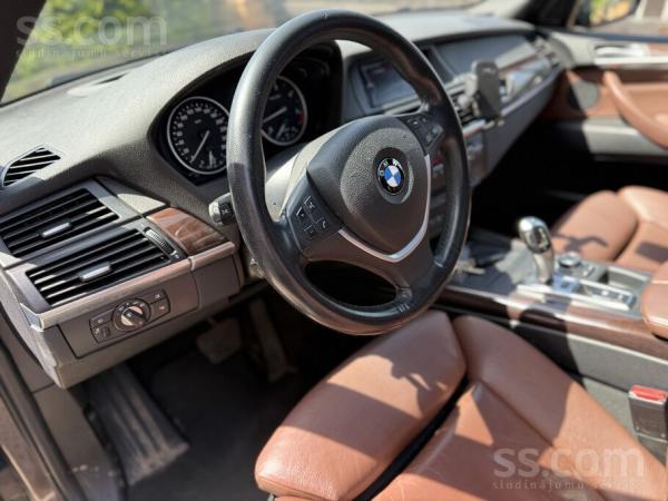 Brūns BMW X5 2010 Rīga, ar dzinēja tilpumu 3.00 L un nobraukumu 229 tūkst. km par 8900 €, foto 8 vietnē AUTOMOTO.COM.LV