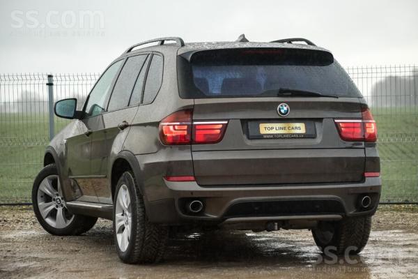 Brūns BMW X5 2010 Tukums, ar dzinēja tilpumu 3.00 L un nobraukumu 0 tūkst. km par 11999 €, foto 5 vietnē AUTOMOTO.COM.LV