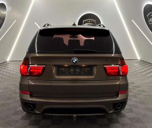 Brown BMW X5 2010 in Marijampole, with an engine capacity of 2.99 L and mileage of 281 thousand km for 11750 €, photo 27 on AUTOMOTO.COM.LV