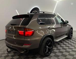 Brown BMW X5 2010 in Marijampole, with an engine capacity of 2.99 L and mileage of 281 thousand km for 11750 €, photo 29 on AUTOMOTO.COM.LV