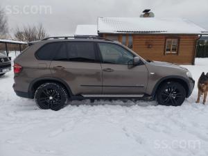 Brūns BMW X5 2010 Rīga, ar dzinēja tilpumu 3.00 L un nobraukumu 312 tūkst. km par 12000 €, foto 7 vietnē AUTOMOTO.COM.LV