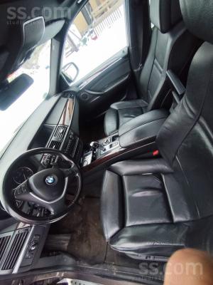 Brūns BMW X5 2010 Rīga, ar dzinēja tilpumu 3.00 L un nobraukumu 312 tūkst. km par 12000 €, foto 14 vietnē AUTOMOTO.COM.LV