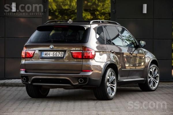 Brown BMW X5 2010 in Jelgava, with an engine capacity of 3.00 L and mileage of 264 thousand km for 11200 €, photo 10 on AUTOMOTO.COM.LV
