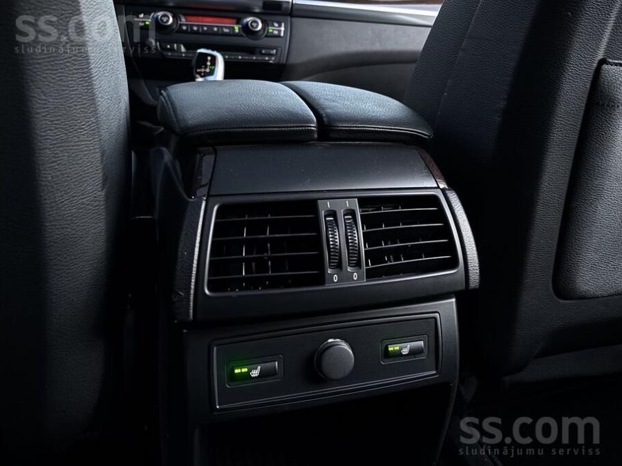 Brūns BMW X5 2010 Rīga, ar dzinēja tilpumu 3.00 L un nobraukumu 252 tūkst. km par 12400 €, foto 10 vietnē AUTOMOTO.COM.LV