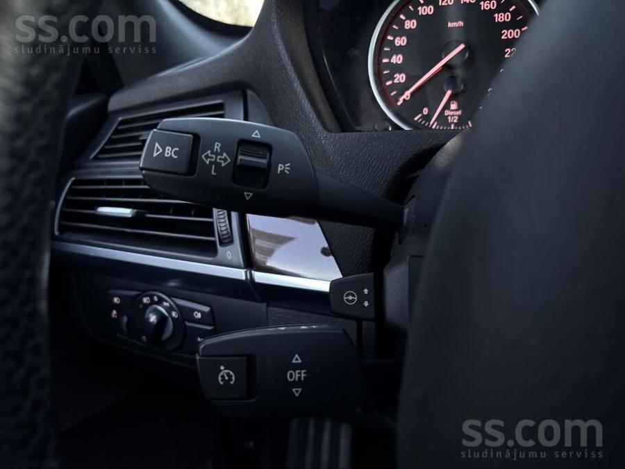 Brūns BMW X5 2010 Rīga, ar dzinēja tilpumu 3.00 L un nobraukumu 252 tūkst. km par 12400 €, foto 17 vietnē AUTOMOTO.COM.LV