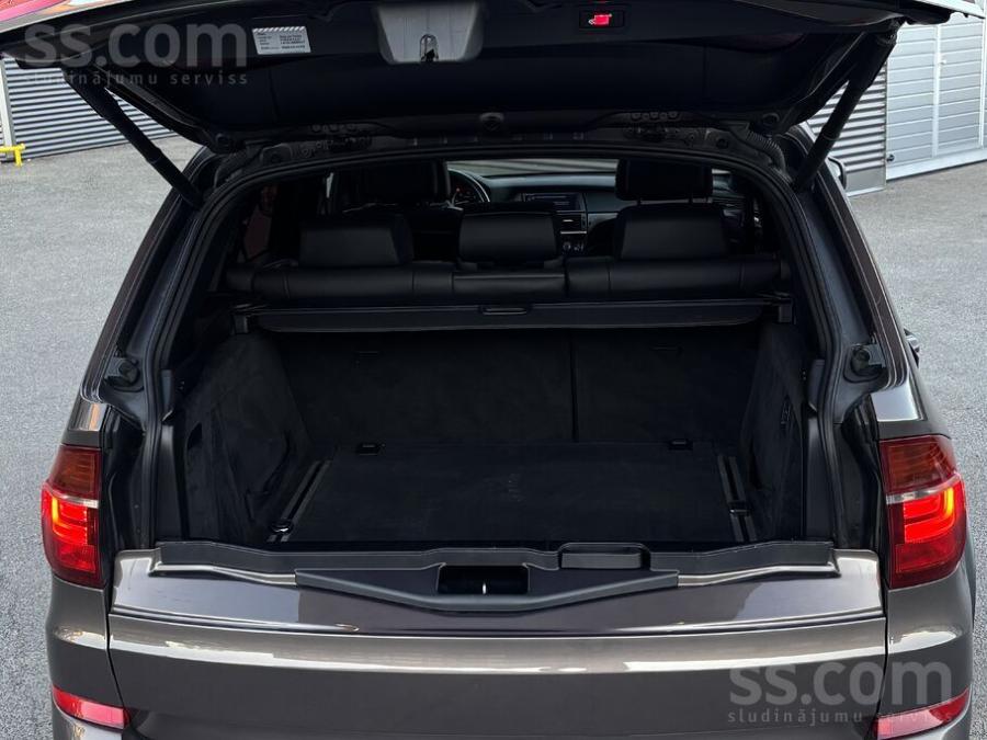 Brūns BMW X5 2010 Rīga, ar dzinēja tilpumu 3.00 L un nobraukumu 252 tūkst. km par 12400 €, foto 30 vietnē AUTOMOTO.COM.LV