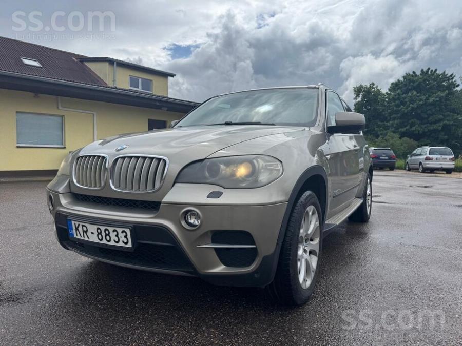 Brūns BMW X5 2010 Rīga, ar dzinēja tilpumu 3.00 L un nobraukumu 447 tūkst. km par 9200 €, foto 3 vietnē AUTOMOTO.COM.LV