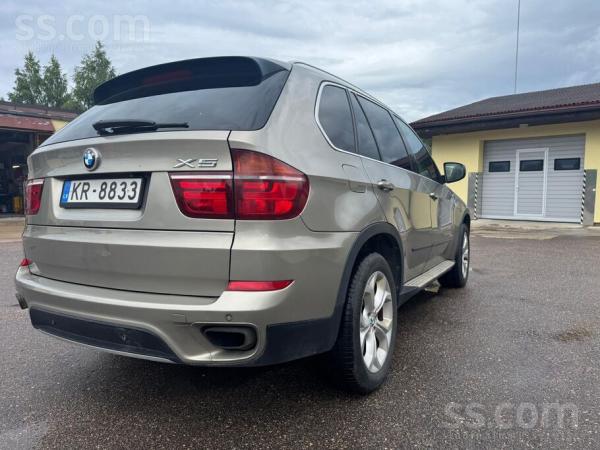 Brown BMW X5 2010 in Riga, with an engine capacity of 3.00 L and mileage of 447 thousand km for 9200 €, photo 4 on AUTOMOTO.COM.LV