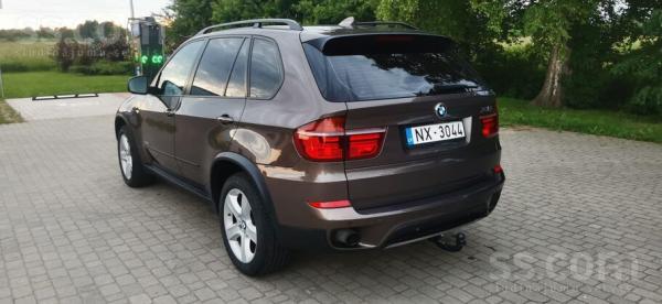 Brūns BMW X5 2010 Ventspils, ar dzinēja tilpumu 3.00 L un nobraukumu 329 tūkst. km par 12300 €, foto 2 vietnē AUTOMOTO.COM.LV