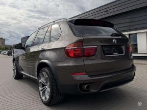 Brūns BMW X5 2010 Kauņa, ar dzinēja tilpumu 2.99 L un nobraukumu 268 tūkst. km par 9500 €, foto 9 vietnē AUTOMOTO.COM.LV