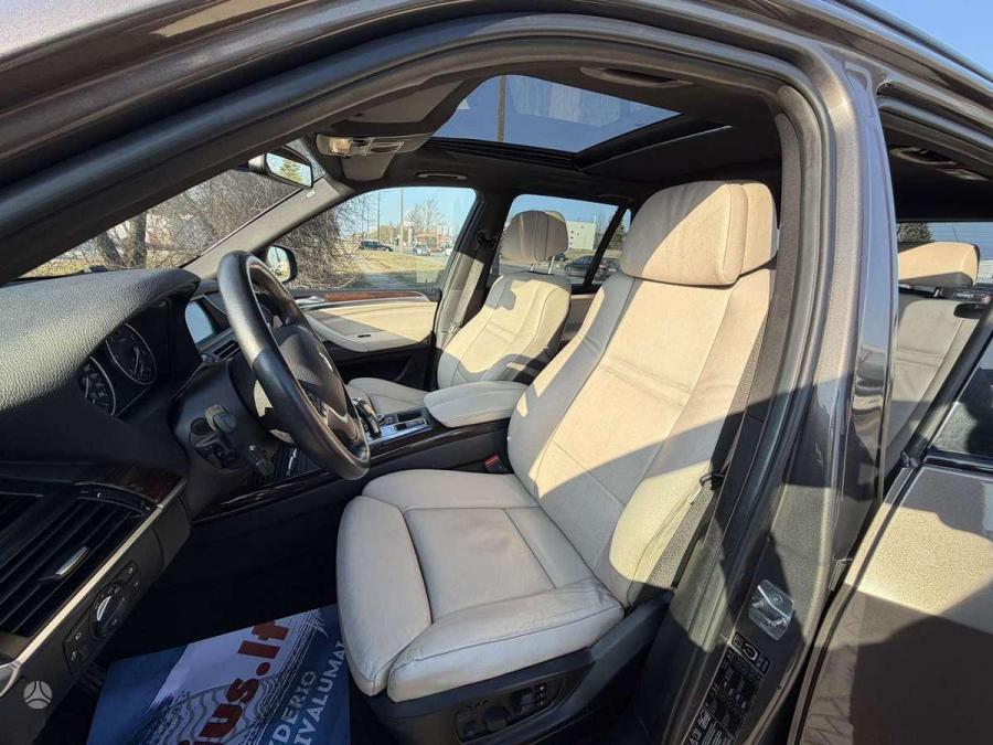 Brūns BMW X5 2010 Kauņa, ar dzinēja tilpumu 2.99 L un nobraukumu 268 tūkst. km par 9500 €, foto 26 vietnē AUTOMOTO.COM.LV