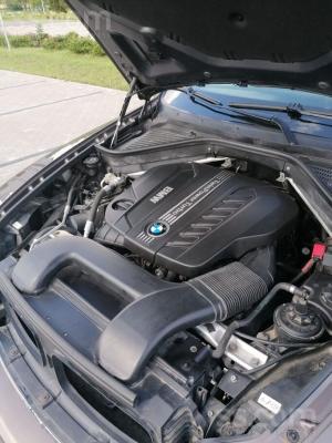 Brown BMW X5 2010 in Riga, with an engine capacity of 3.00 L and mileage of 303 thousand km for 14700 €, photo 6 on AUTOMOTO.COM.LV