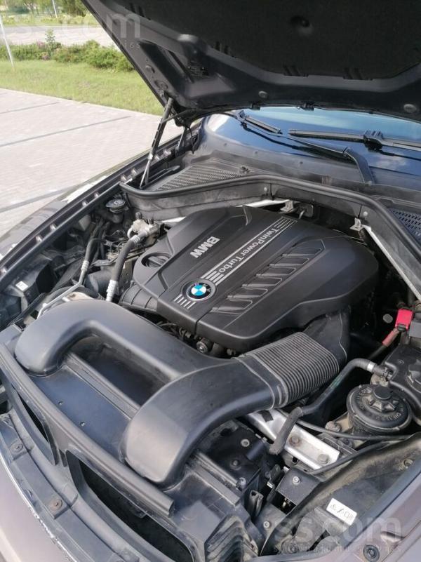 Brūns BMW X5 2010 Rīga, ar dzinēja tilpumu 3.00 L un nobraukumu 303 tūkst. km par 14700 €, foto 5 vietnē AUTOMOTO.COM.LV