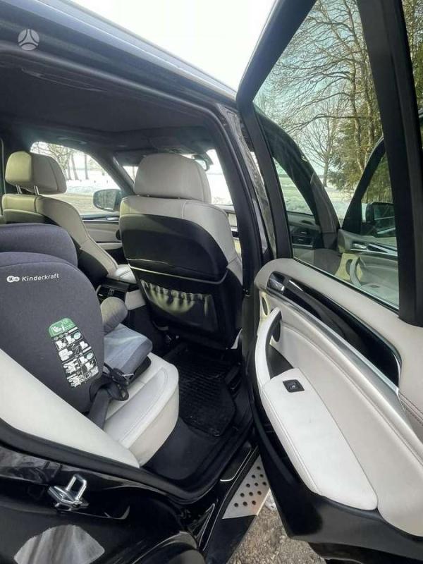 Brūns BMW X5 2010 Telšiai, ar dzinēja tilpumu 2.99 L un nobraukumu 302 tūkst. km par 8450 €, foto 4 vietnē AUTOMOTO.COM.LV