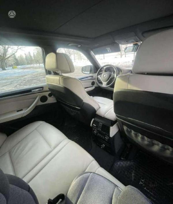 Brūns BMW X5 2010 Telšiai, ar dzinēja tilpumu 2.99 L un nobraukumu 302 tūkst. km par 8450 €, foto 10 vietnē AUTOMOTO.COM.LV