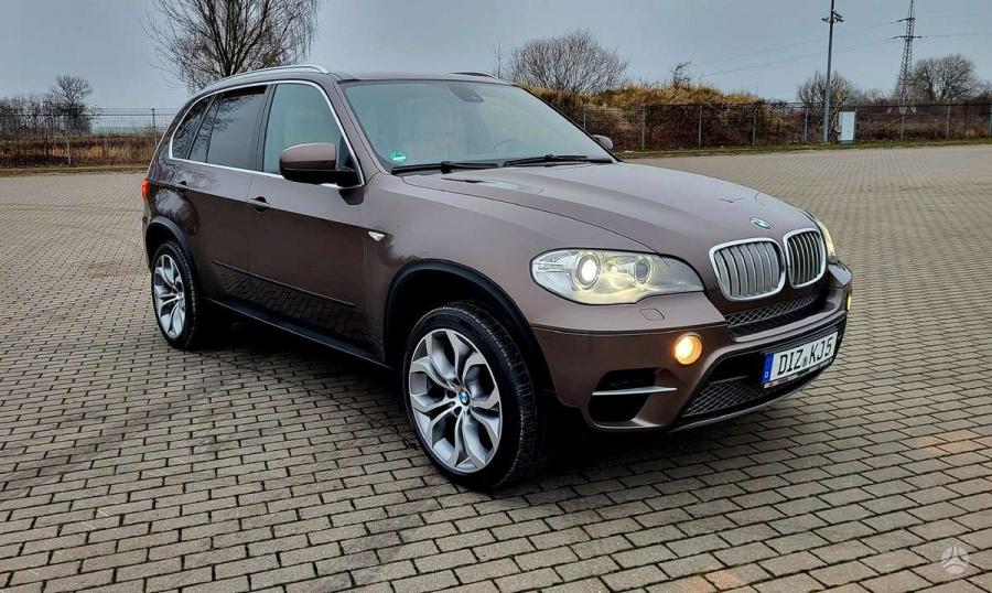 Brūns BMW X5 2011 Marijampole, ar dzinēja tilpumu 2.99 L un nobraukumu 245 tūkst. km par 10400 €, foto 2 vietnē AUTOMOTO.COM.LV