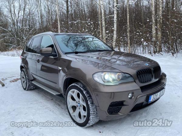 Brūns BMW X5 2011 Pērnava, ar dzinēja tilpumu 3.00 L un nobraukumu 334 tūkst. km par 11490 €, foto 1 vietnē AUTOMOTO.COM.LV