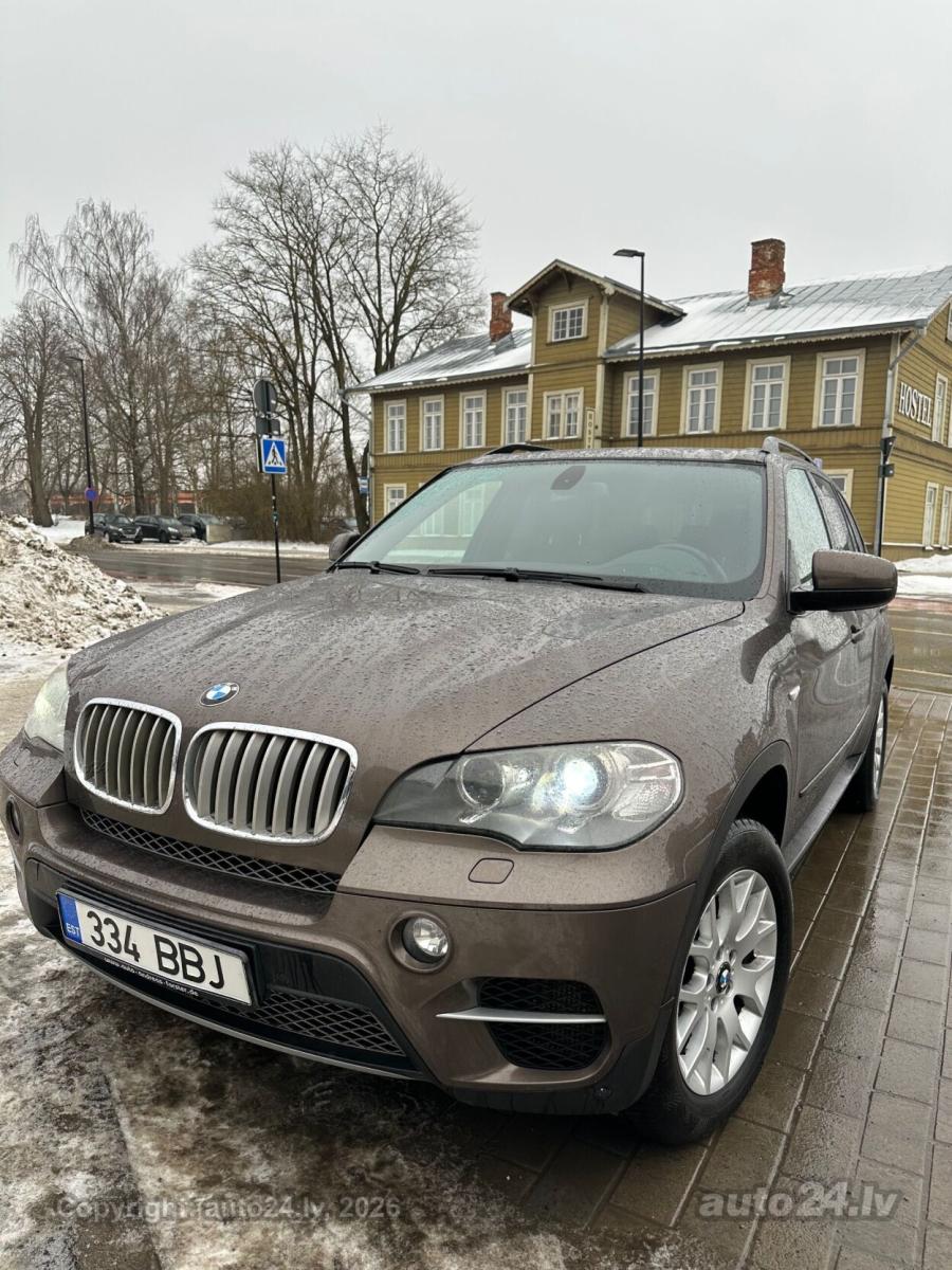 Brown BMW X5 2011 in Tallinn, with an engine capacity of 3.00 L and mileage of 222 thousand km for 13800 €, photo 1 on AUTOMOTO.COM.LV