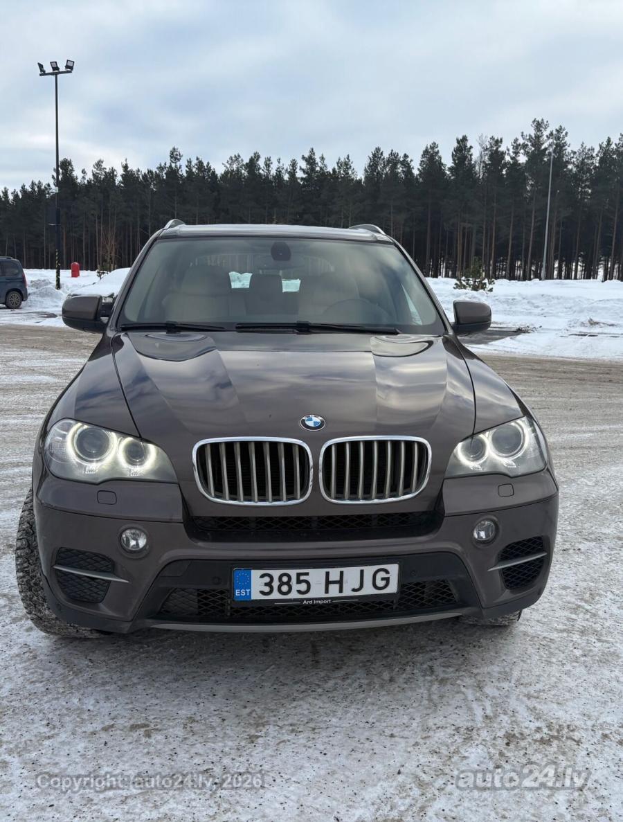 Brown BMW X5 2011 in Tallinn, with an engine capacity of 3.00 L and mileage of 398 thousand km for 15000 €, photo 1 on AUTOMOTO.COM.LV