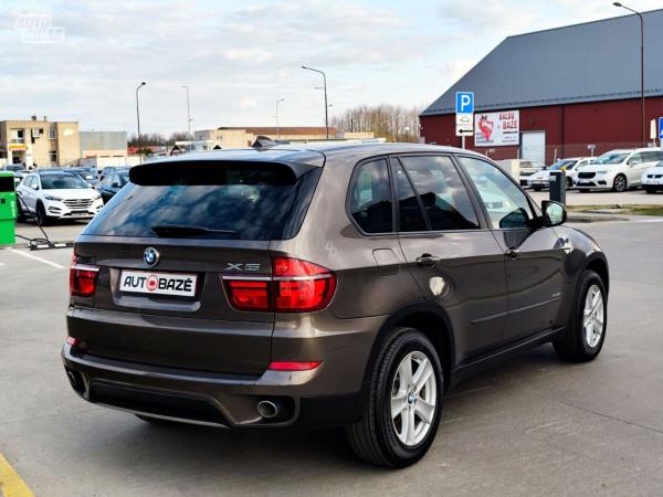 Brown BMW X5 2011 in Siauliai, with an engine capacity of 3.00 L and mileage of 284 thousand km for 8200 €, photo 4 on AUTOMOTO.COM.LV