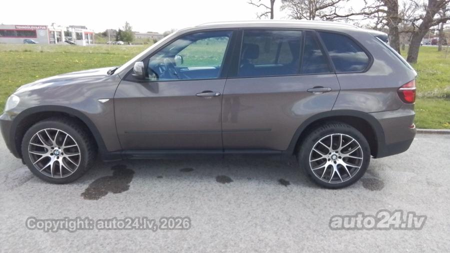 Brūns BMW X5 2011 Rakvere, ar dzinēja tilpumu 3.00 L un nobraukumu 243 tūkst. km par 14000 €, foto 1 vietnē AUTOMOTO.COM.LV