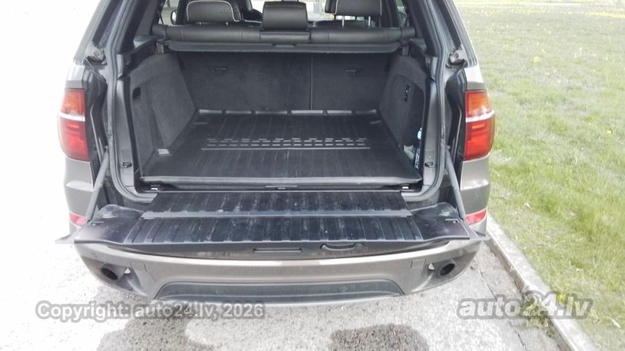 Brūns BMW X5 2011 Rakvere, ar dzinēja tilpumu 3.00 L un nobraukumu 243 tūkst. km par 14000 €, foto 9 vietnē AUTOMOTO.COM.LV