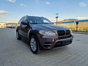 Brūns BMW X5 2011 Viļņa, ar dzinēja tilpumu 3.00 L un nobraukumu 259 tūkst. km par 9890 €, foto 6 vietnē AUTOMOTO.COM.LV