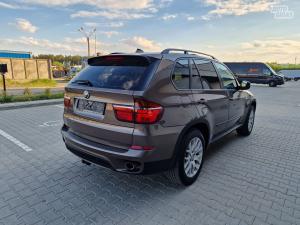 Brūns BMW X5 2011 Viļņa, ar dzinēja tilpumu 3.00 L un nobraukumu 259 tūkst. km par 9890 €, foto 7 vietnē AUTOMOTO.COM.LV