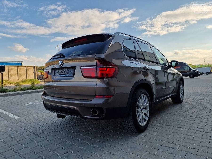 Brūns BMW X5 2011 Viļņa, ar dzinēja tilpumu 3.00 L un nobraukumu 259 tūkst. km par 9890 €, foto 8 vietnē AUTOMOTO.COM.LV