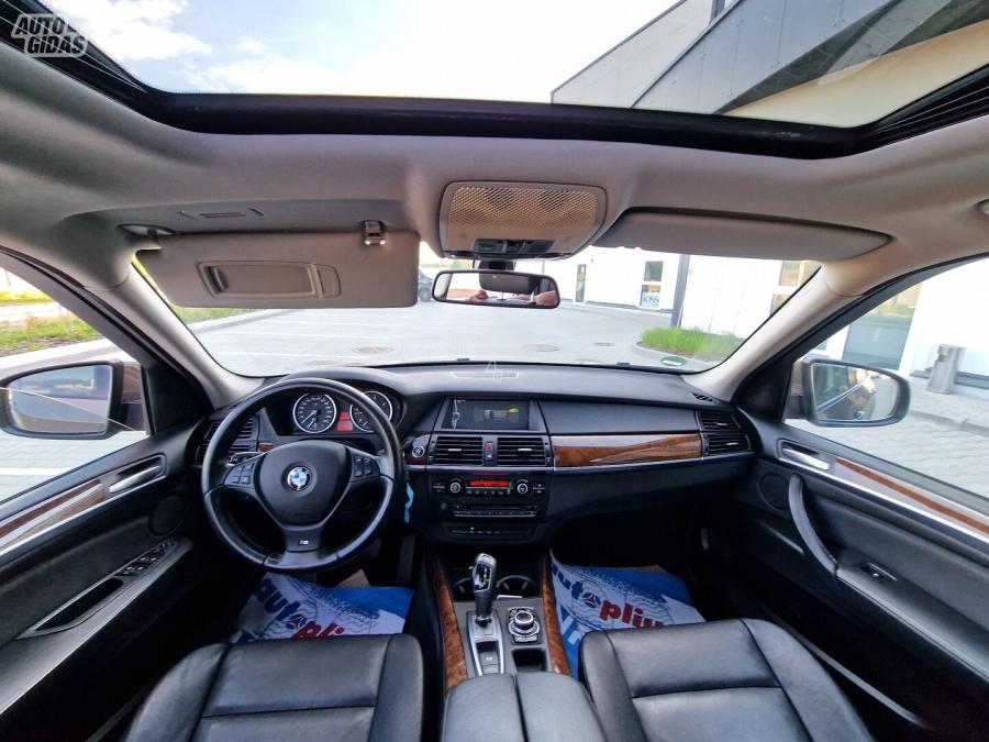 Brūns BMW X5 2011 Viļņa, ar dzinēja tilpumu 3.00 L un nobraukumu 259 tūkst. km par 9890 €, foto 15 vietnē AUTOMOTO.COM.LV