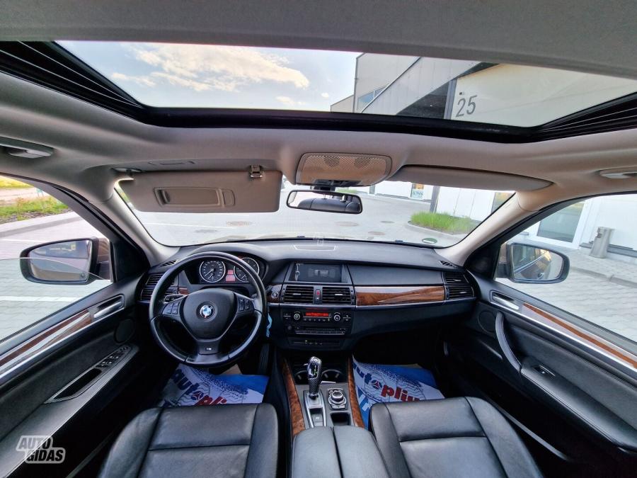 Brown BMW X5 2011 in Vilnius, with an engine capacity of 3.00 L and mileage of 259 thousand km for 9890 €, photo 13 on AUTOMOTO.COM.LV