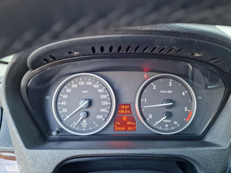 Brown BMW X5 2011 in Vilnius, with an engine capacity of 3.00 L and mileage of 259 thousand km for 9890 €, photo 22 on AUTOMOTO.COM.LV