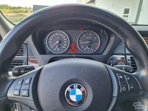 Brown BMW X5 2011 in Vilnius, with an engine capacity of 3.00 L and mileage of 259 thousand km for 9890 €, photo 24 on AUTOMOTO.COM.LV