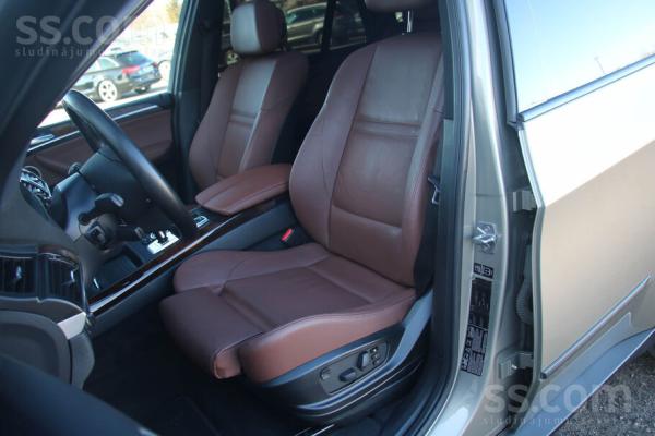 Brūns BMW X5 2011 Tukums, ar dzinēja tilpumu 3.00 L un nobraukumu 0 tūkst. km par 12888 €, foto 9 vietnē AUTOMOTO.COM.LV