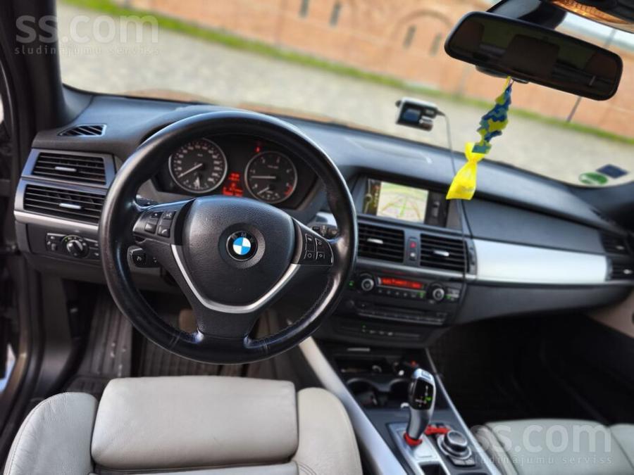 Brūns BMW X5 2011 Daugavpils, ar dzinēja tilpumu 3.00 L un nobraukumu 296 tūkst. km par 10950 €, foto 8 vietnē AUTOMOTO.COM.LV