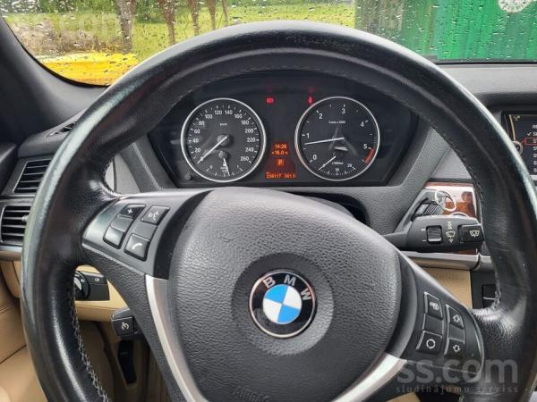 Brown BMW X5 2011 in Jelgava, with an engine capacity of 3.00 L and mileage of 238 thousand km for 13000 €, photo 6 on AUTOMOTO.COM.LV