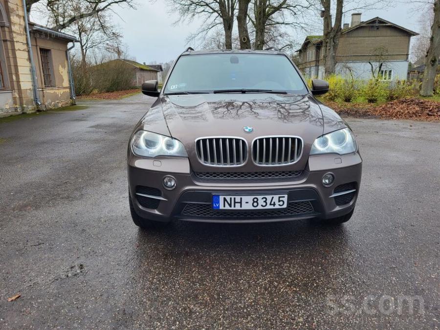 Brūns BMW X5 2011 Jelgava, ar dzinēja tilpumu 3.00 L un nobraukumu 238 tūkst. km par 13000 €, foto 9 vietnē AUTOMOTO.COM.LV