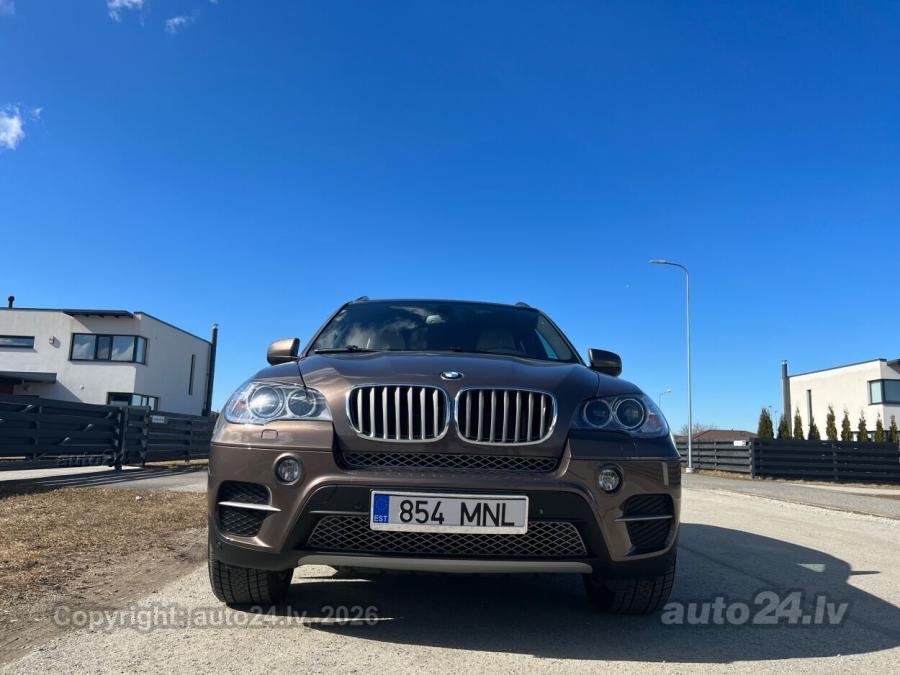 Brown BMW X5 2011 in Tallinn, with an engine capacity of 3.00 L and mileage of 235 thousand km for 9000 €, photo 3 on AUTOMOTO.COM.LV