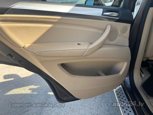 Brūns BMW X5 2011 Tallina, ar dzinēja tilpumu 3.00 L un nobraukumu 235 tūkst. km par 9000 €, foto 9 vietnē AUTOMOTO.COM.LV