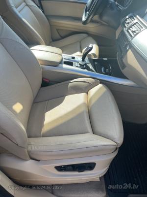 Brown BMW X5 2011 in Tallinn, with an engine capacity of 3.00 L and mileage of 235 thousand km for 9000 €, photo 16 on AUTOMOTO.COM.LV