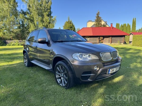 Brown BMW X5 2011 in Jelgava, with an engine capacity of 3.00 L and mileage of 190 thousand km for 15500 €, photo 2 on AUTOMOTO.COM.LV